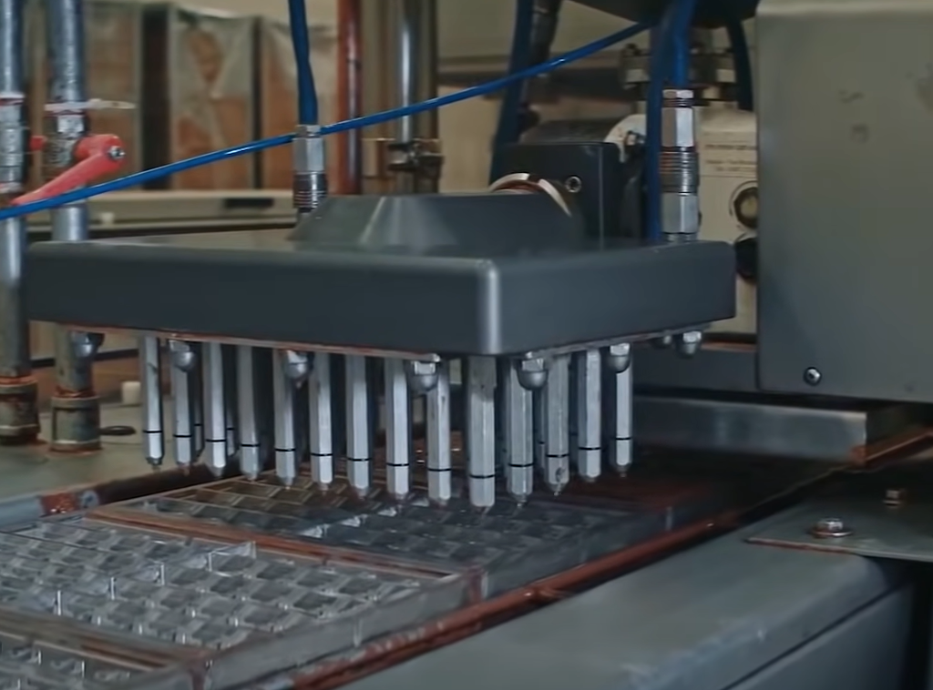 Level Control of Chocolate Slurry with Hygienic Ring-11 Liquid Level ...