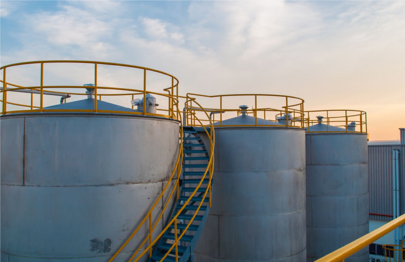 Essential Level Measurement for Crude Oil Storage Tanks: Precision That ...