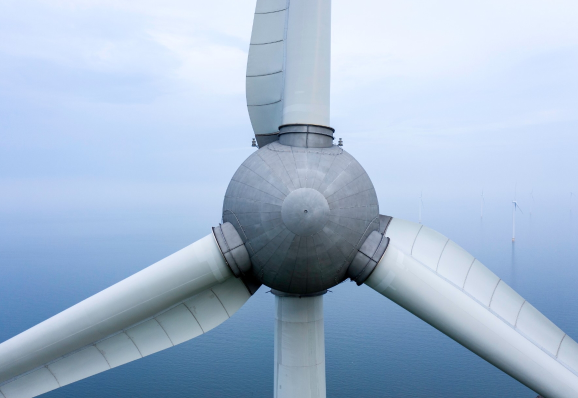 Reliable Oil Tank Level Monitoring in Wind Turbine Gearboxes - Jiwei ...